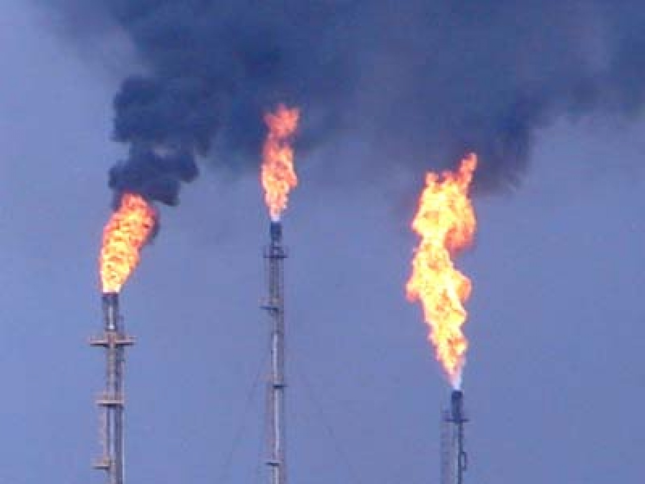 Dynamic Simulation Study to determine the flare load of a refinery crude unit and a coker during ...